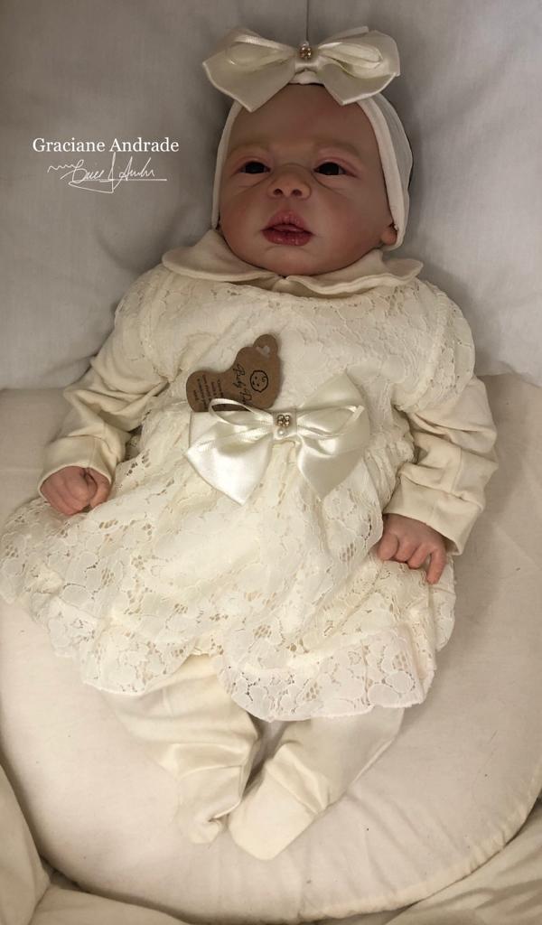 Boneca bebê reborn Ana Bella detalhes realisticos