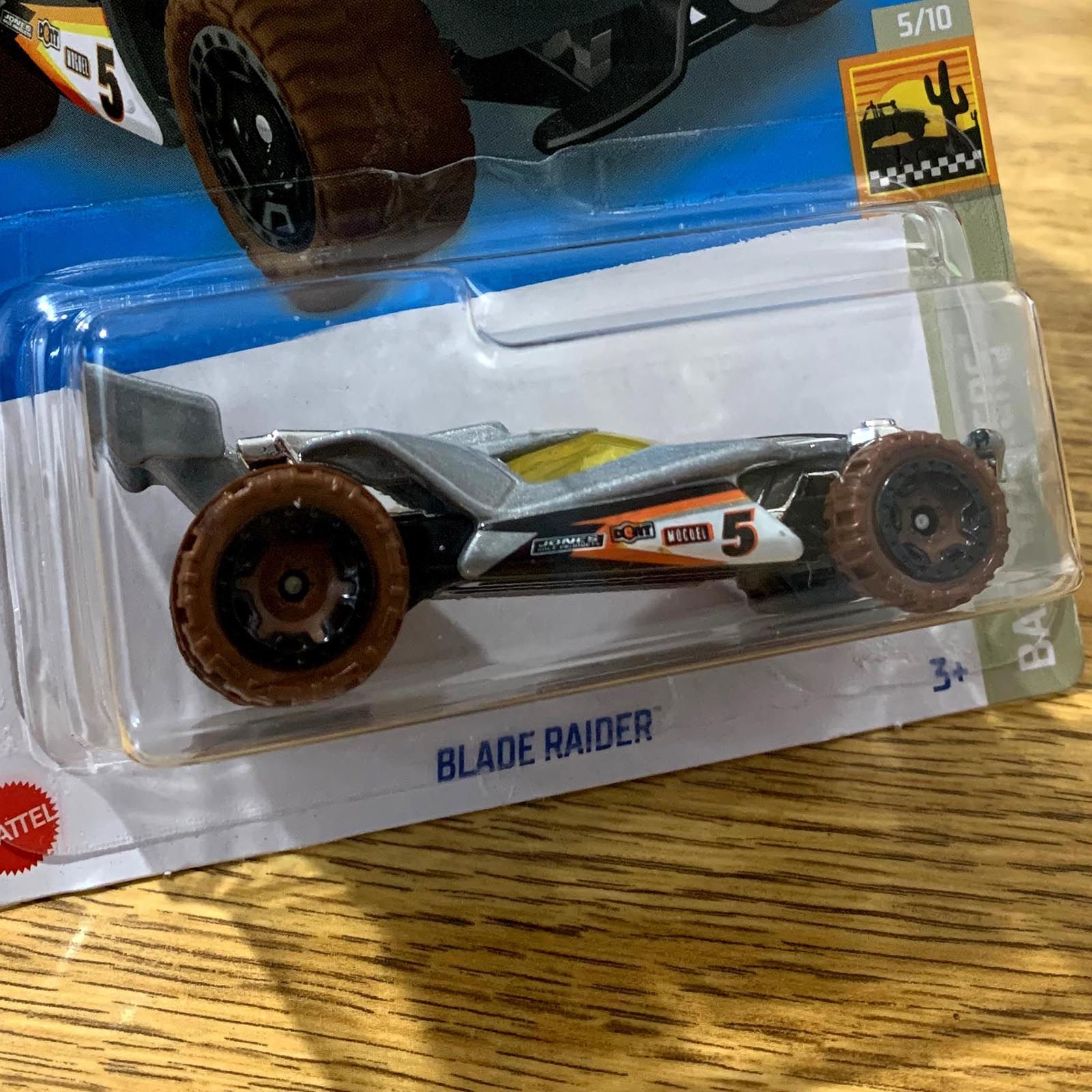 Hot Wheels - Blade Raider - HCW38 - Ri Happy