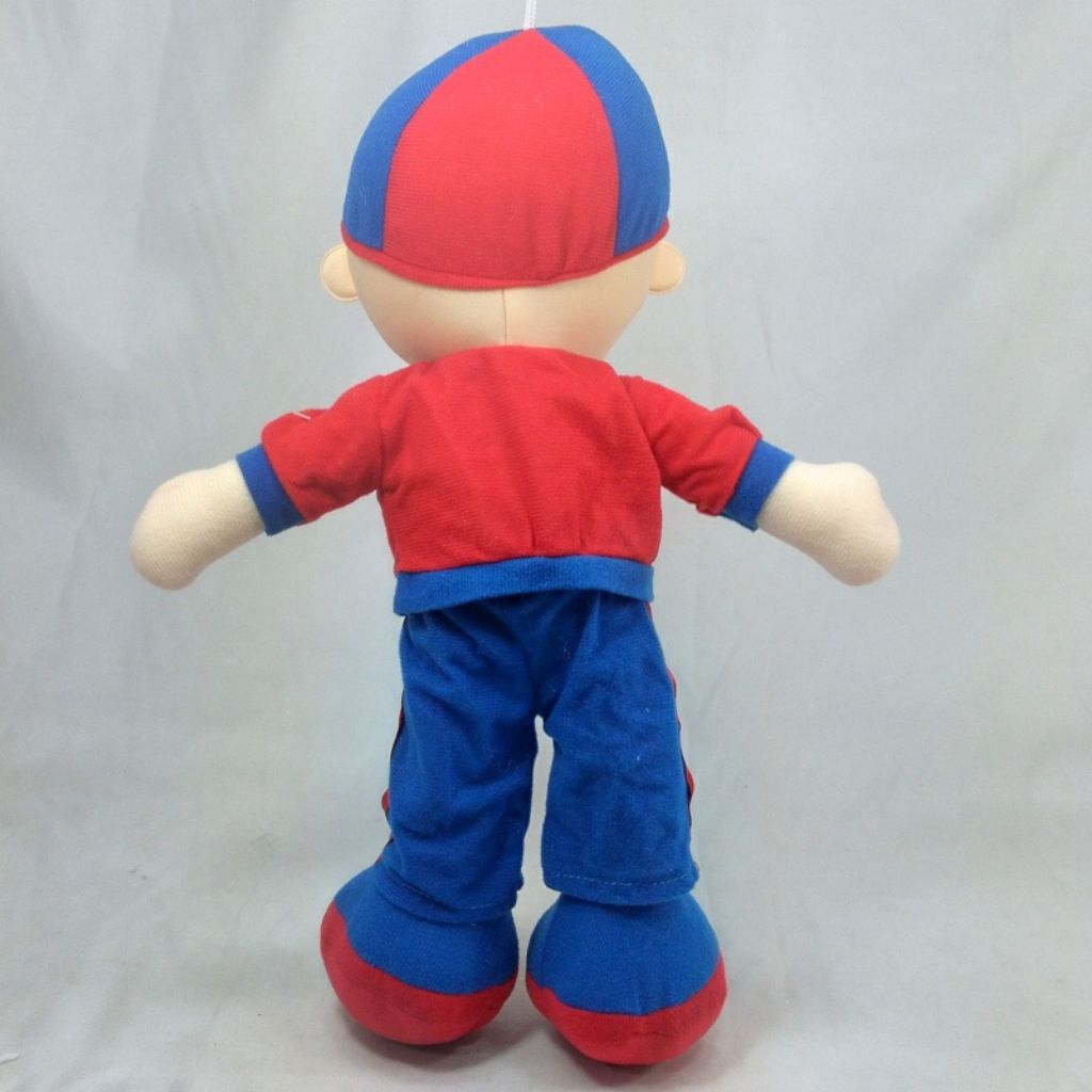 Boneco Pano Roupa Verm. Com Boné Antialérgico Pelúcia 39 Cm - Ri Happy