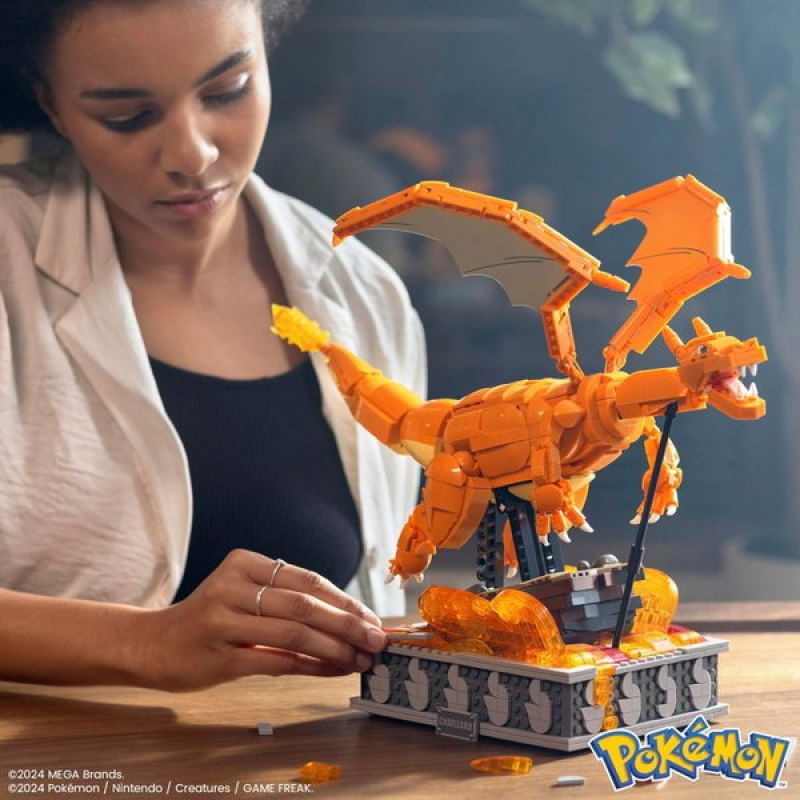 Pokémon Mega Construx Charizard Móvel - Mattel