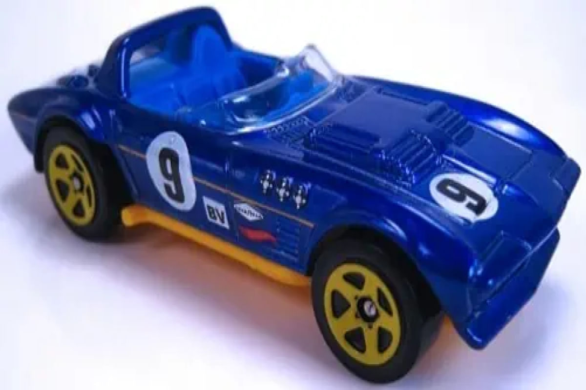 Hot Wheels Race - Corvette Grand Sport Roadster - Ri Happy